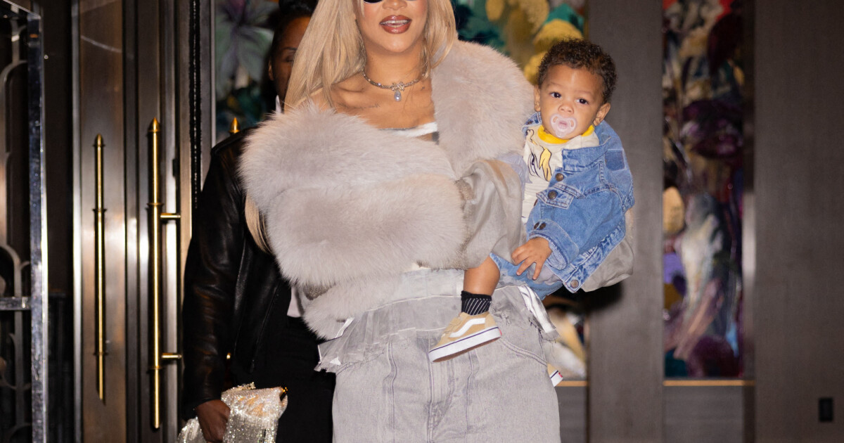 PHOTOS Rihanna et ASAP Rocky avec leurs garçons RZA et Riot, grande ...
