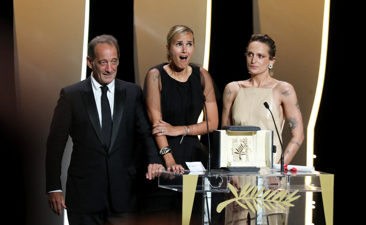 Photo : Vincent Lindon, Julia Ducournau (Palme d'Or pour "Titane ...