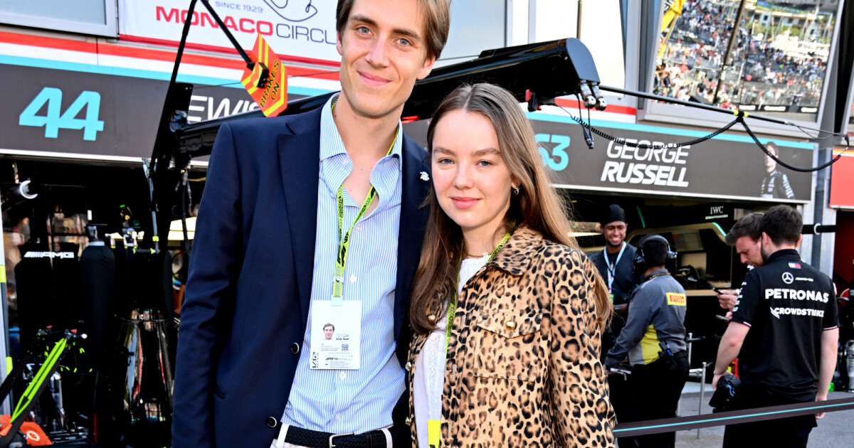 Alexandra de Hanovre en petite jupe léopard au Grand Prix de Monaco, la fille de Caroline de ...