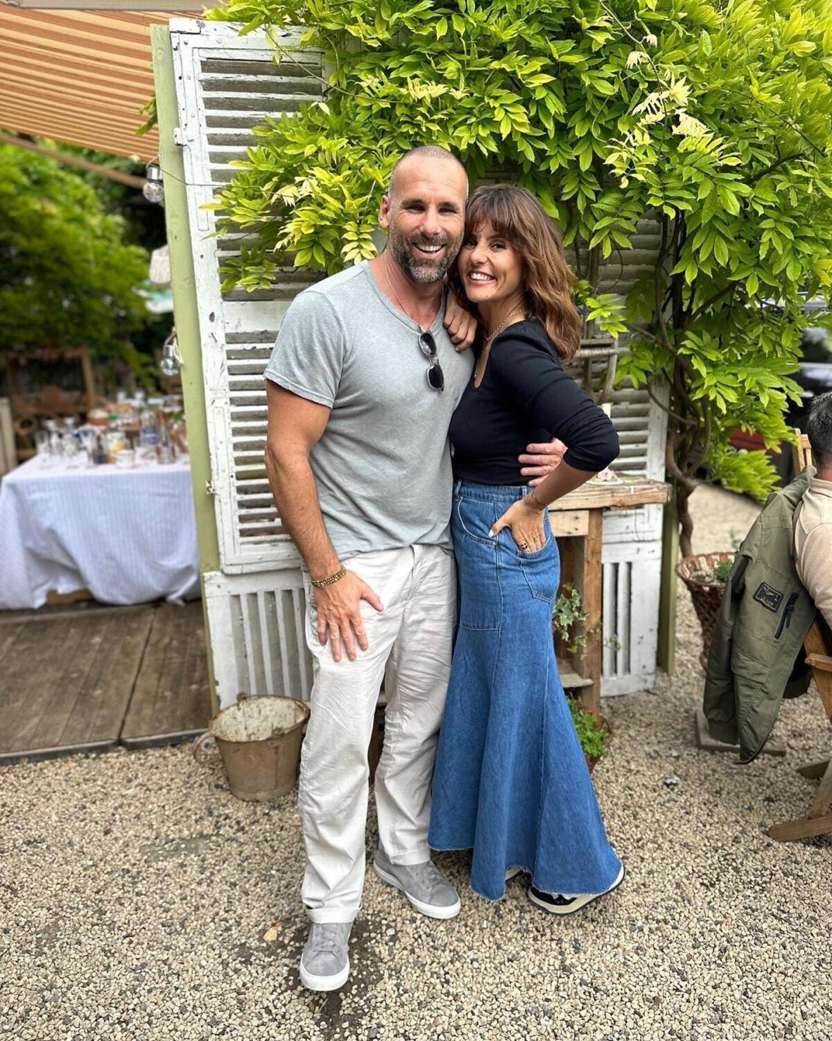 Photo : Faustine Bollaert et son frère partagent un tendre moment de ...