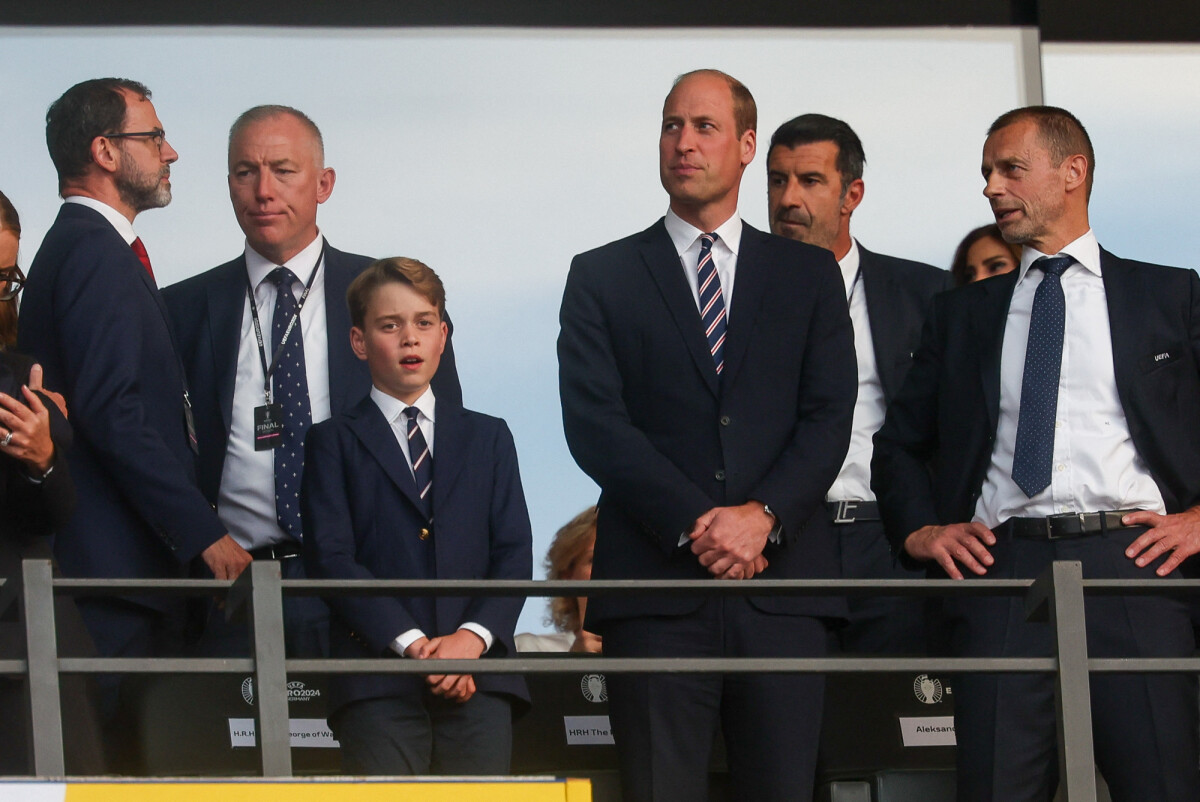 Photo : Le prince William, prince de Galles, avec le prince George de ...