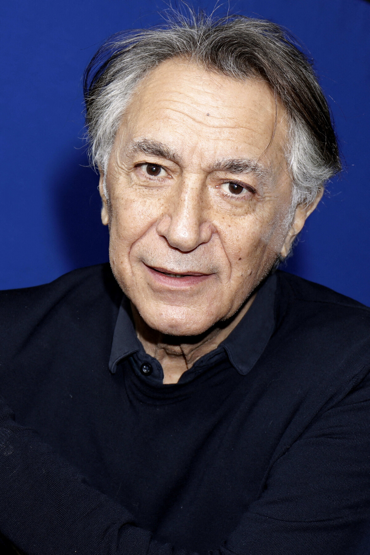 Photo : Richard Berry pose lors d'une séance de portrait à Paris ...