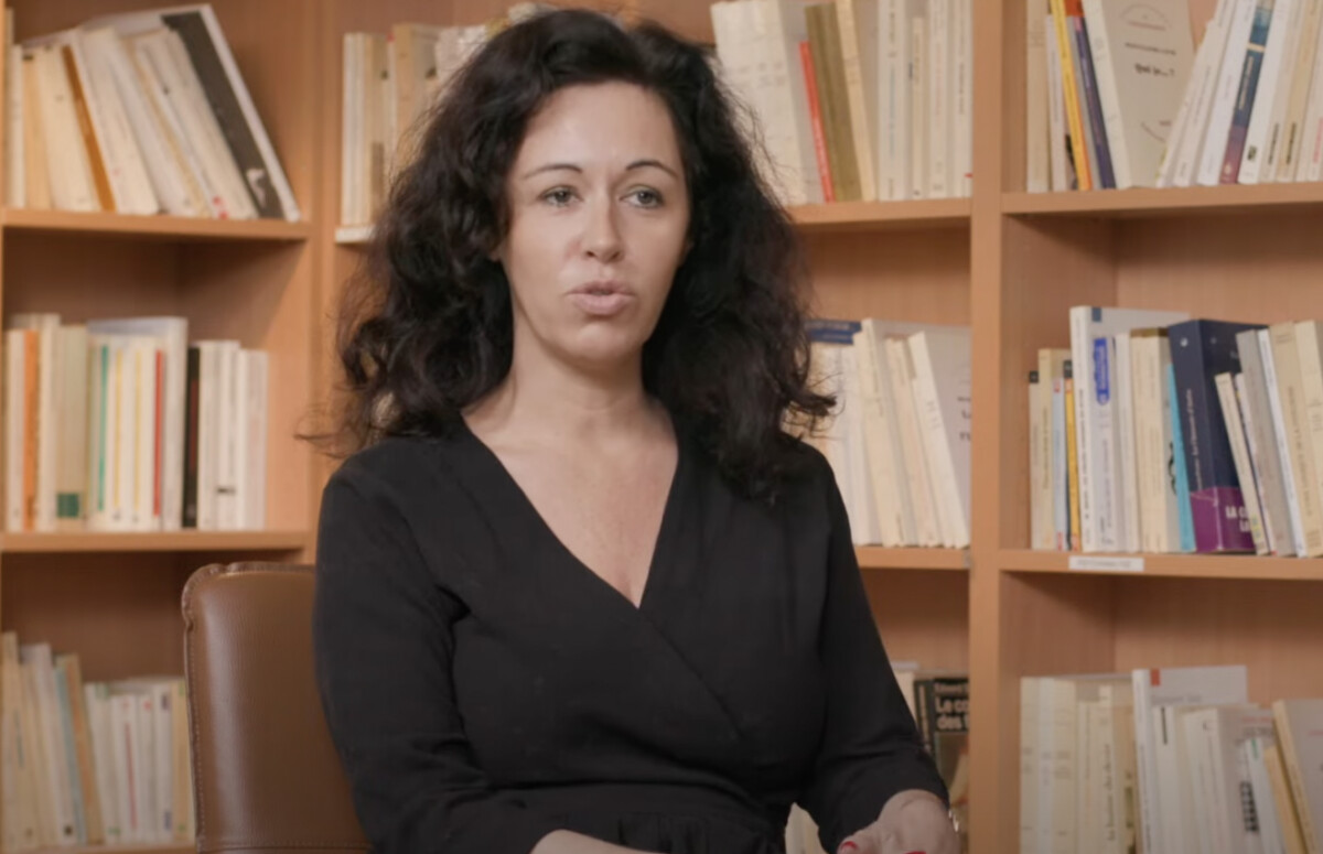 Vidéo : Caroline Goldman en interview avec A bon entendeur - Purepeople