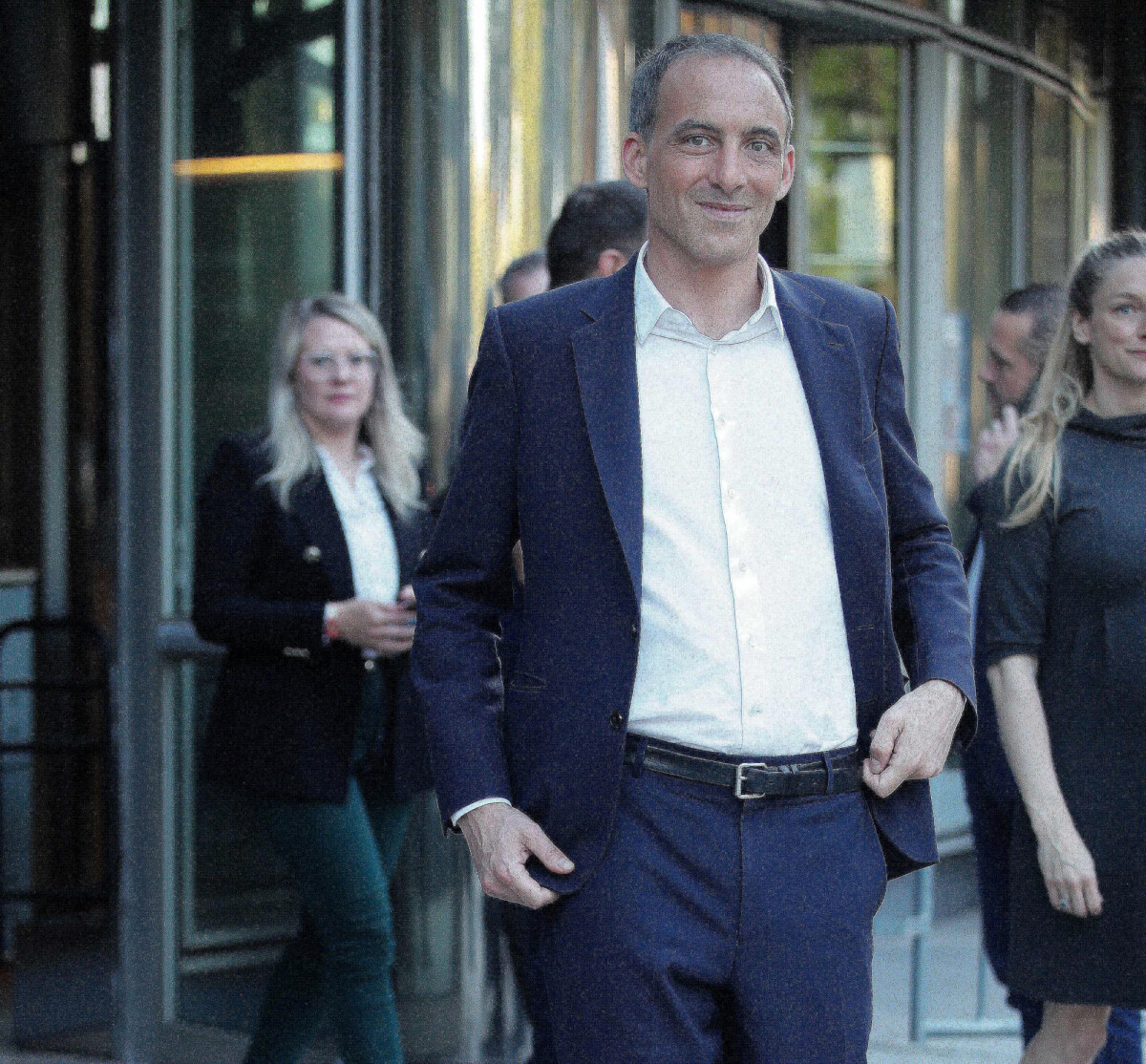 Photo : Exclusif - Raphaël Glucksmann - Législatives 2024 - Les ...