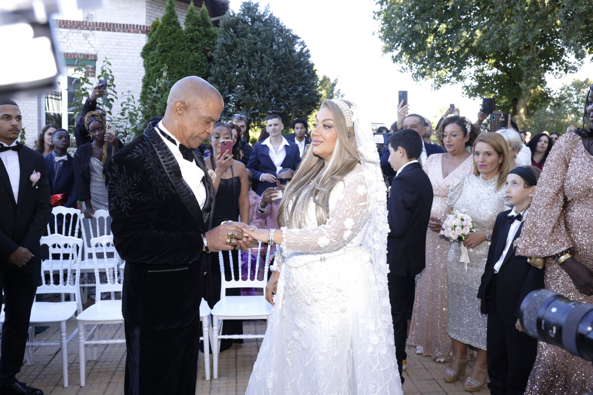 Photo : Exclusif - Prancky Vincent et Aziza El Batri - Mariage de ...