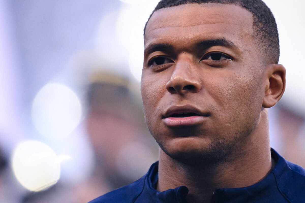 Photo : Kylian Mbappé au stade Pierre Mauroy de Lille, France. ( Photo ...