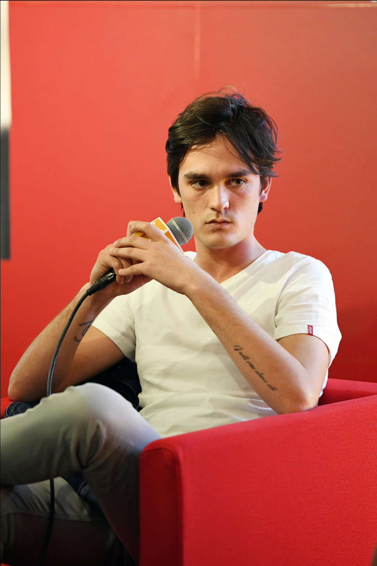 Photo : Exclusif - Alain-Fabien Delon dédicace son roman "De la race ...