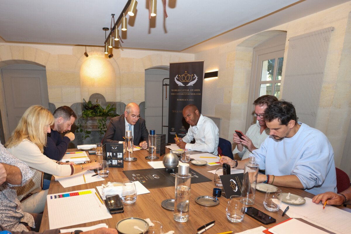 Photo : Exclusif - Le Jury dans la salle de dégustation : Le Chef ...