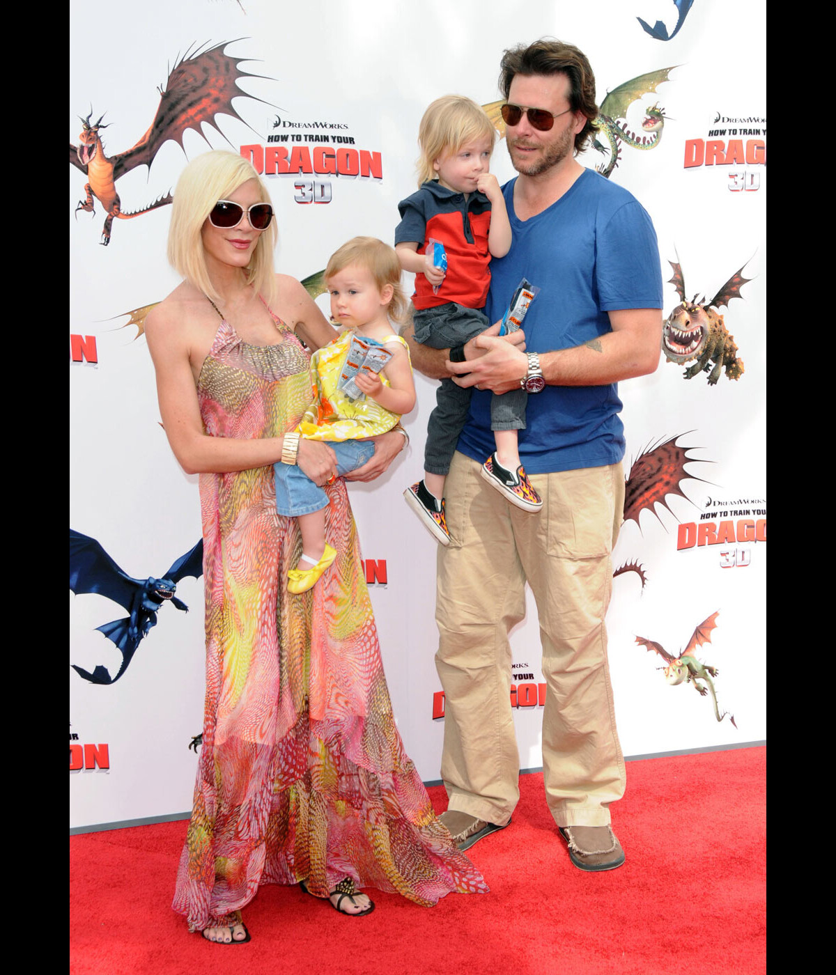 Photo : Tori Spelling, son mari Dean et leurs enfants Stella et Liam ...