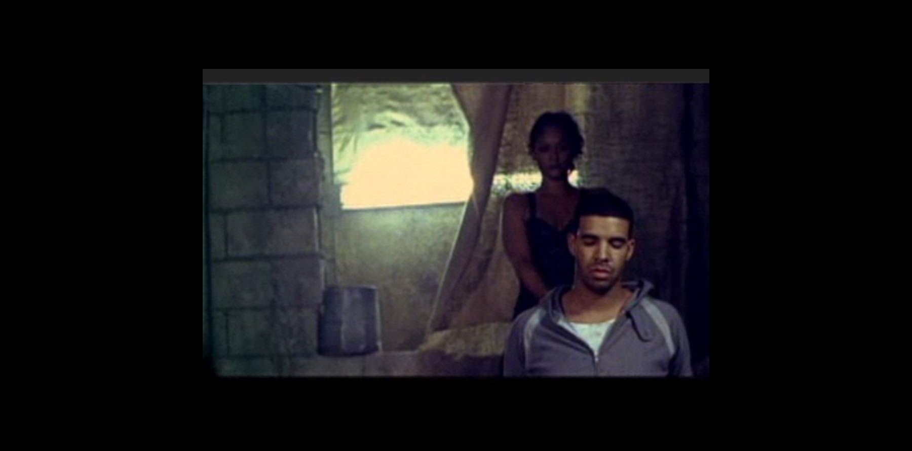 Regardez l'excellent Drake braver l'enfer des gangs pour l'amour de la ...