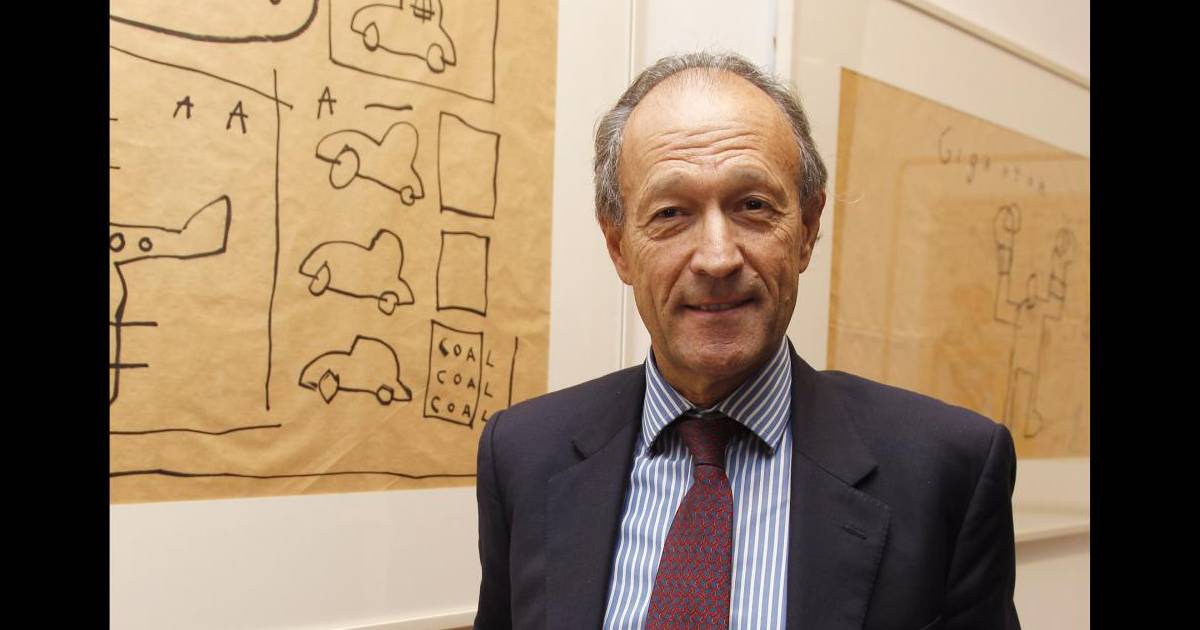 Thierry Gaubert au vernissage de la première exposition des dessins de ...
