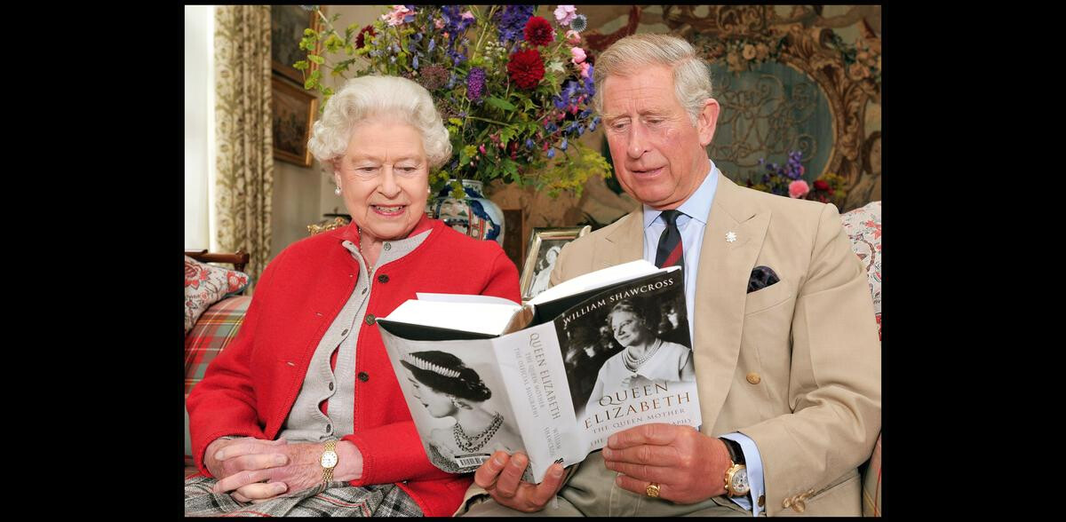 Photo : Elizabeth II et son fils le prince Charles - Purepeople