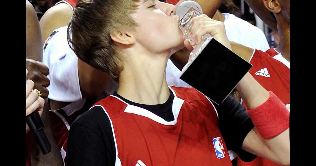 Justin Bieber : Maintenant, il conquiert la NBA devant les plus grandes ...