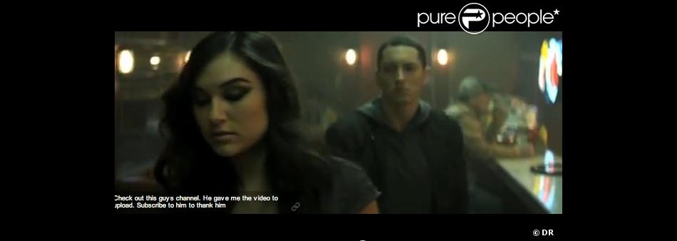 Clip de Space Bound avec Sasha Grey et Eminem - Purepeople