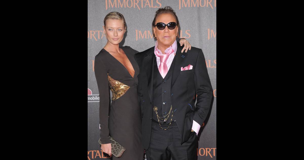 Mickey Rourke et sa compagne Anastasiya Makarenko le 7 novembre 2011 à ...