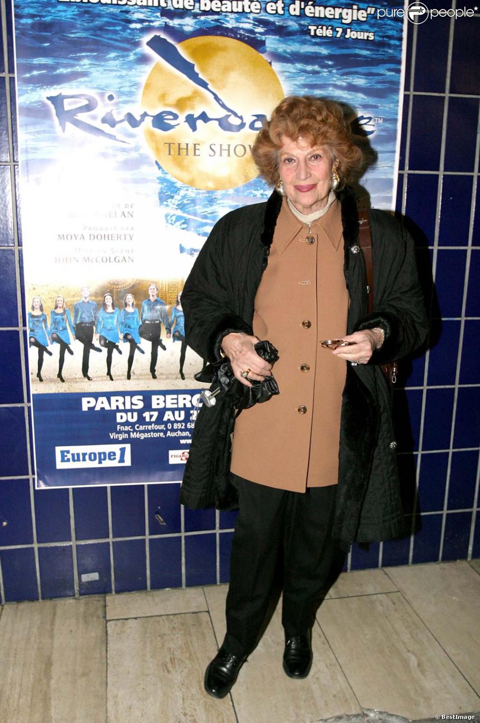 Rosy Varte à Paris, le 18 février 2004. - Purepeople