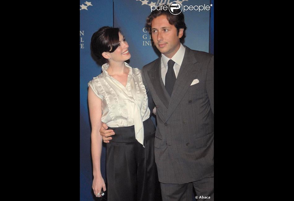 Anne Hathaway et Raffaello Follieri, à New York City, en 2006. - Purepeople