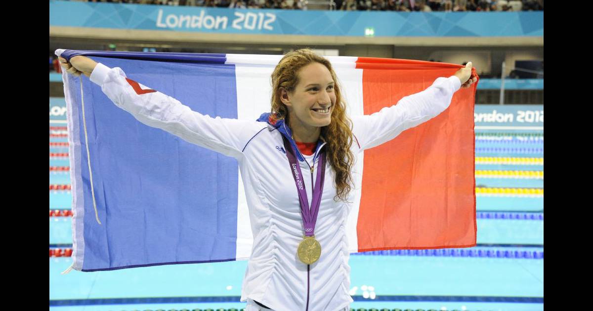 Camille Muffat, tout sourire après être devenue championne olympique du ...