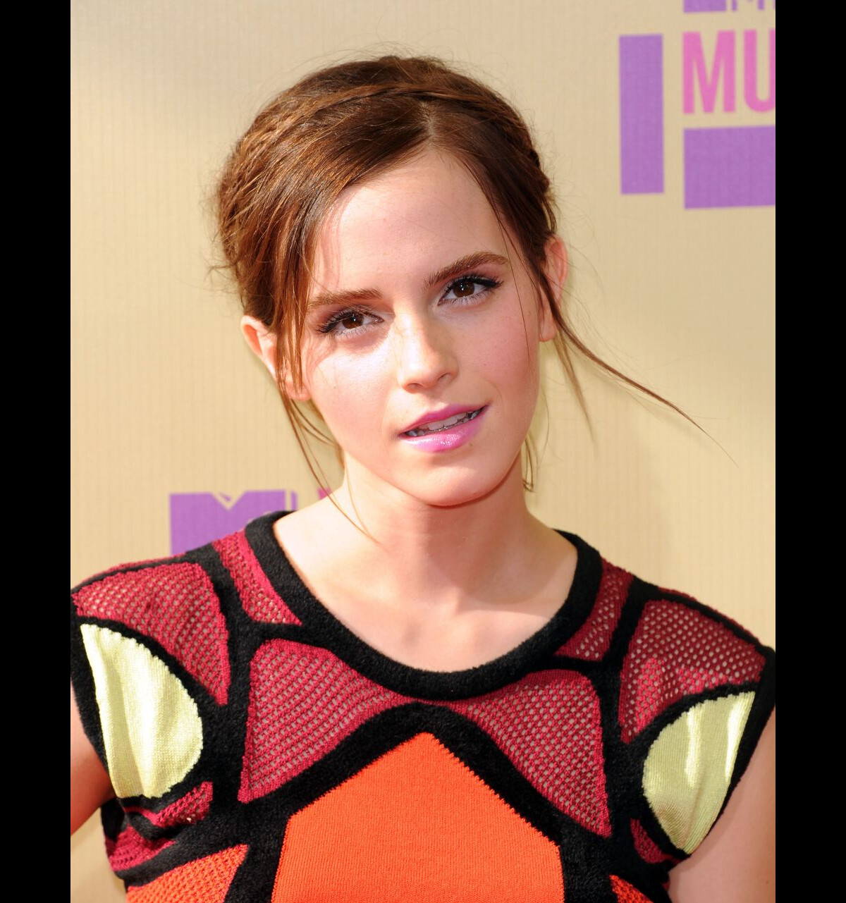 Emma Watson En Robe Blanche Aux Mtv Movie Awards 959 Emma Watson Mtv