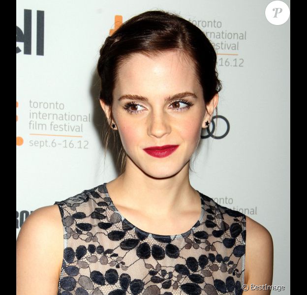 Emma Watson, belle comme une fleur, poursuit sa vie après Harry Potter ...