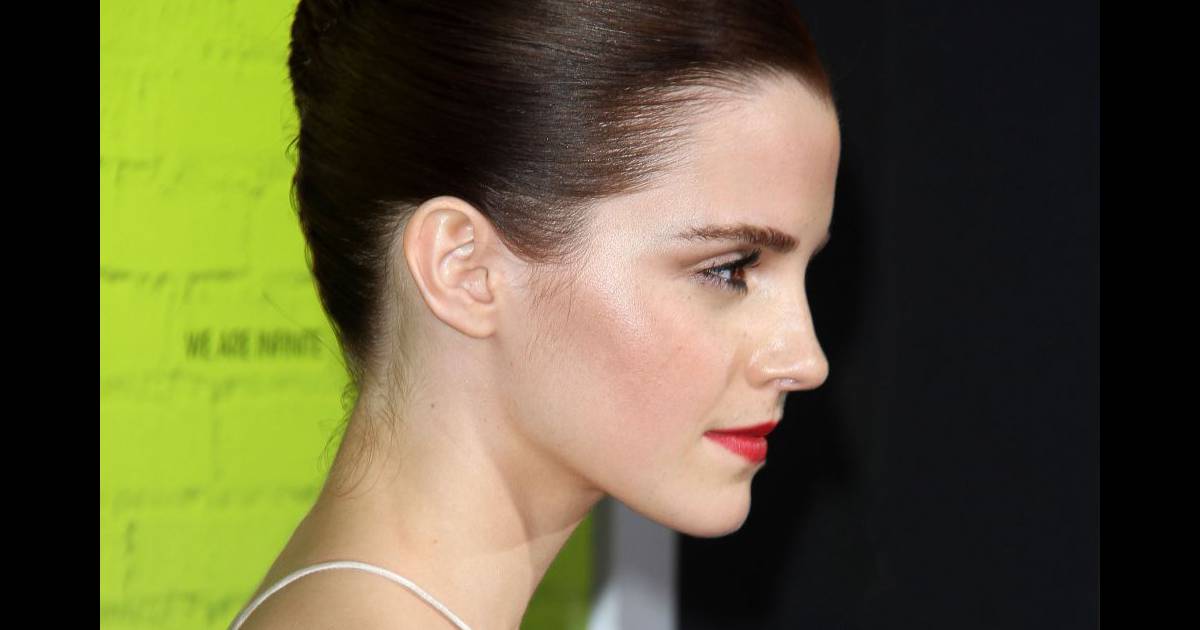 Emma Watson à la première du Monde de Charlie (The Perks Of Being A ...