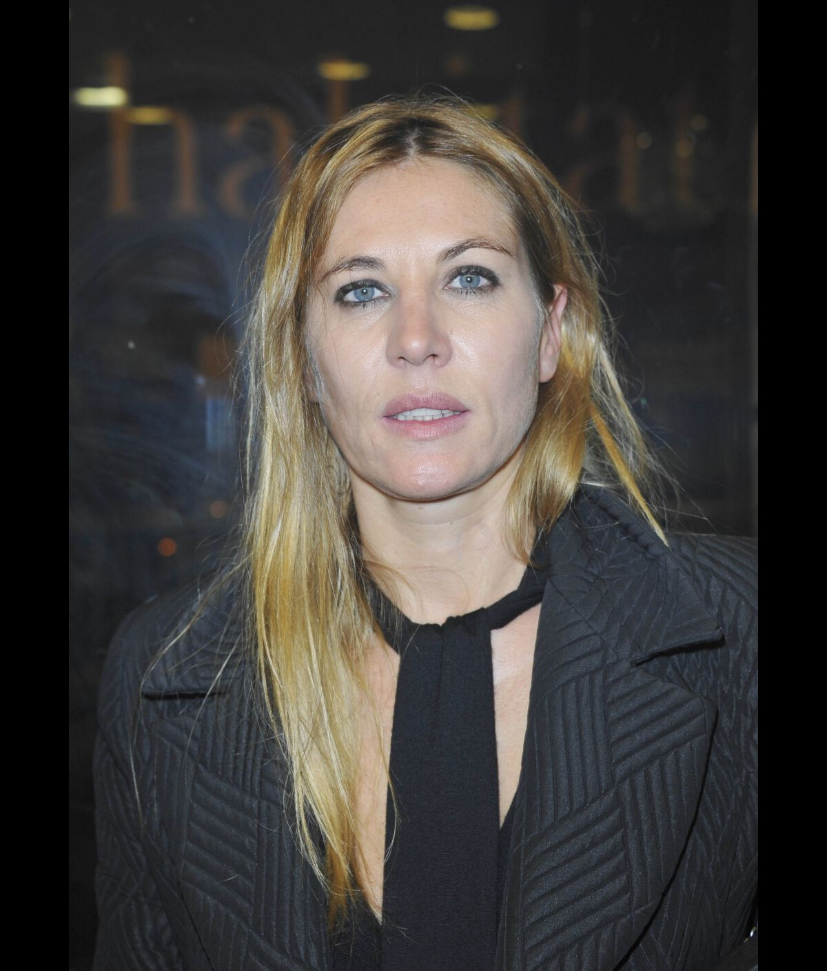 Photo : Mathilde Seigner venue pour la Générale du spectacle d'Alex ...