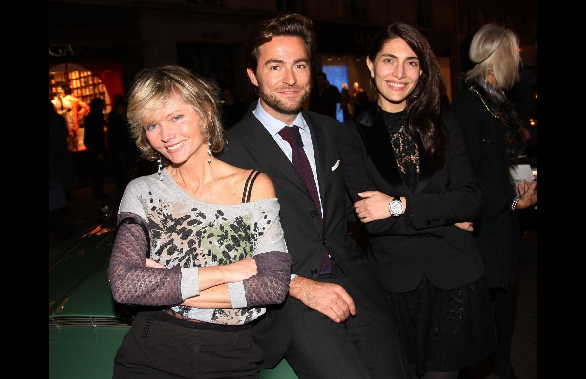 Photo : Irka Bochenko, Frédéric Brun, Caterina Murino posent pour le ...
