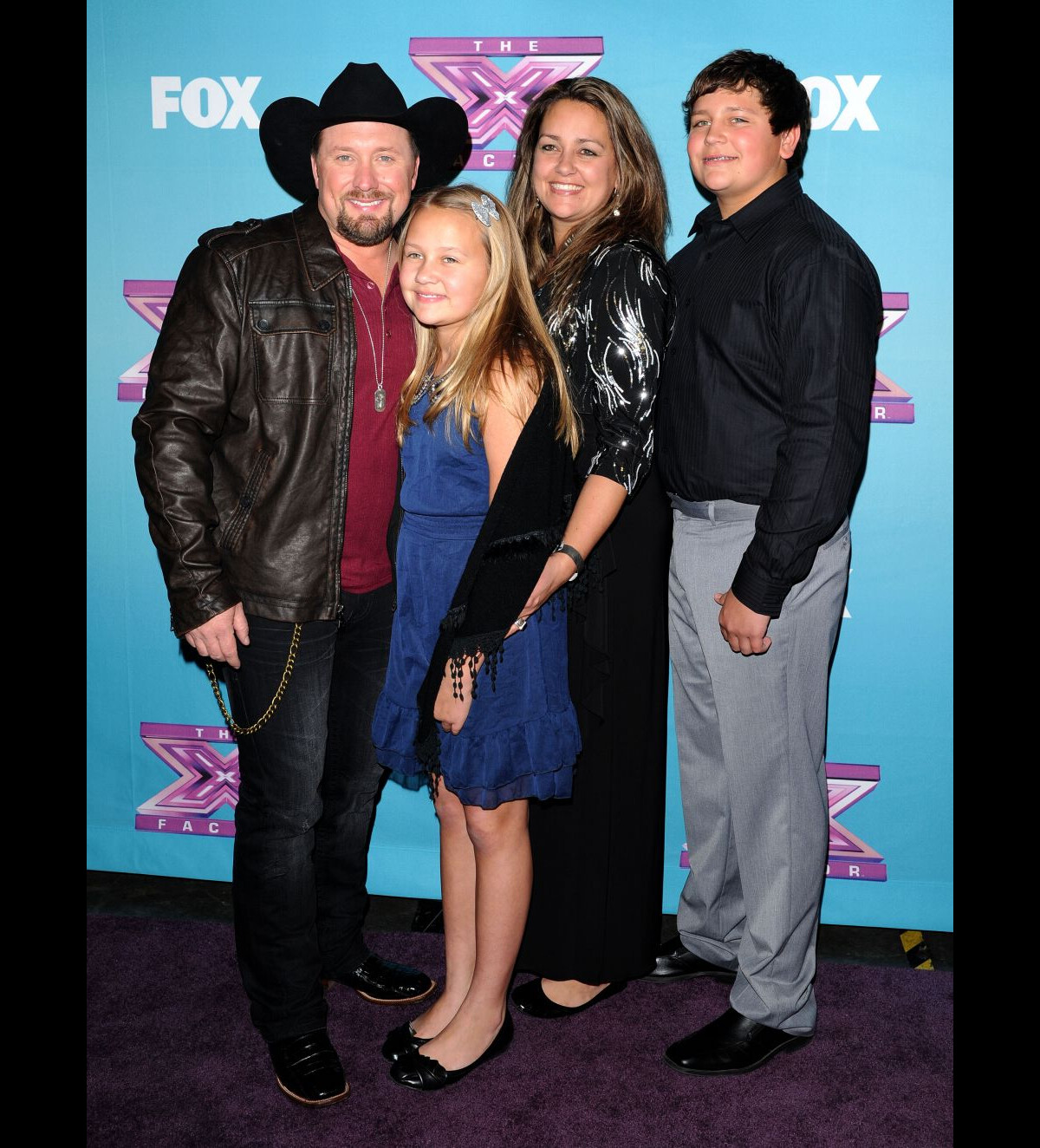 Photo : Le vainqueur Tate Stevens et sa famille pour la finale de X ...