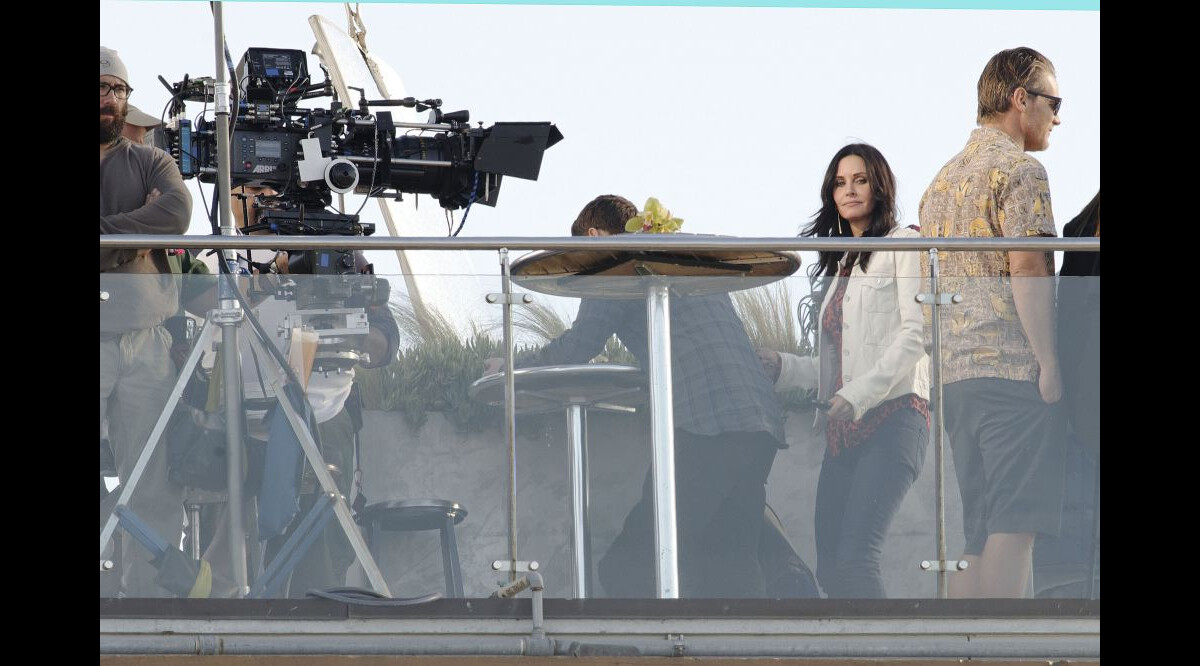 Photo : Courteney Cox, Brian Holt, Christa Miller et Dan Byrd sur le ...