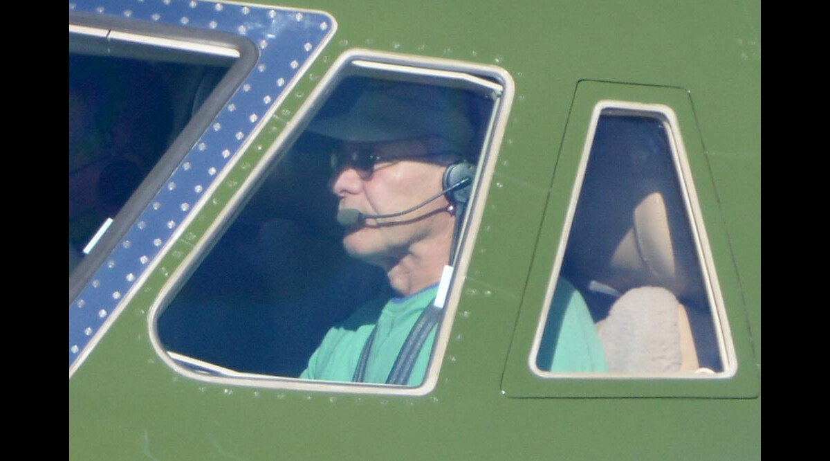Photo : Harrison Ford pilote son avion transportant sa famille le 26 ...