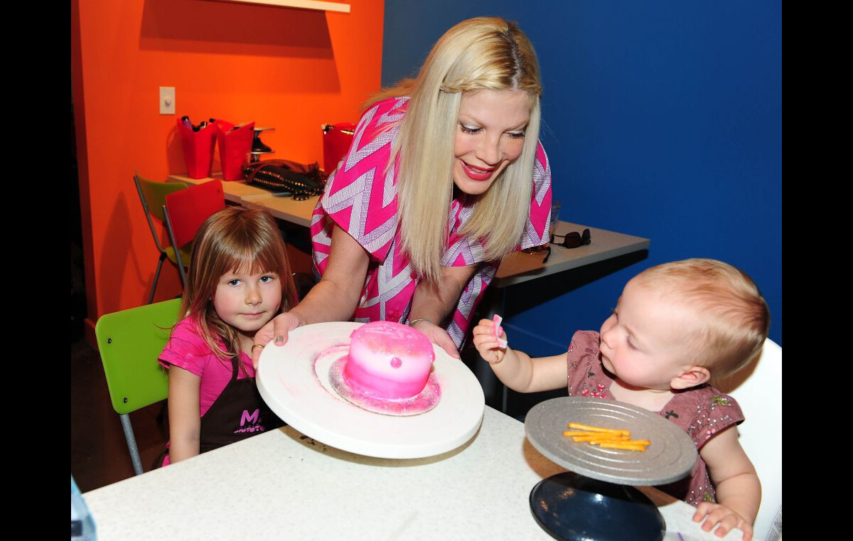 Photo : Tori Spelling, son mari Dean McDermott et leurs enfants Stella ...