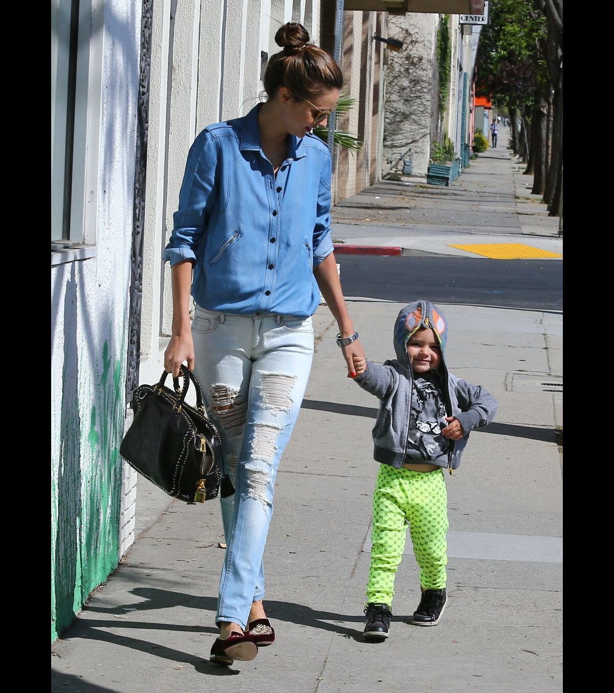 Photo : La divine Miranda Kerr emmène son fils Flynn sur une aire de ...