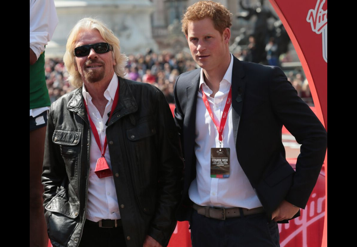 Photo : Le prince Harry avec Sir Richard Branson à l'arrivée du ...