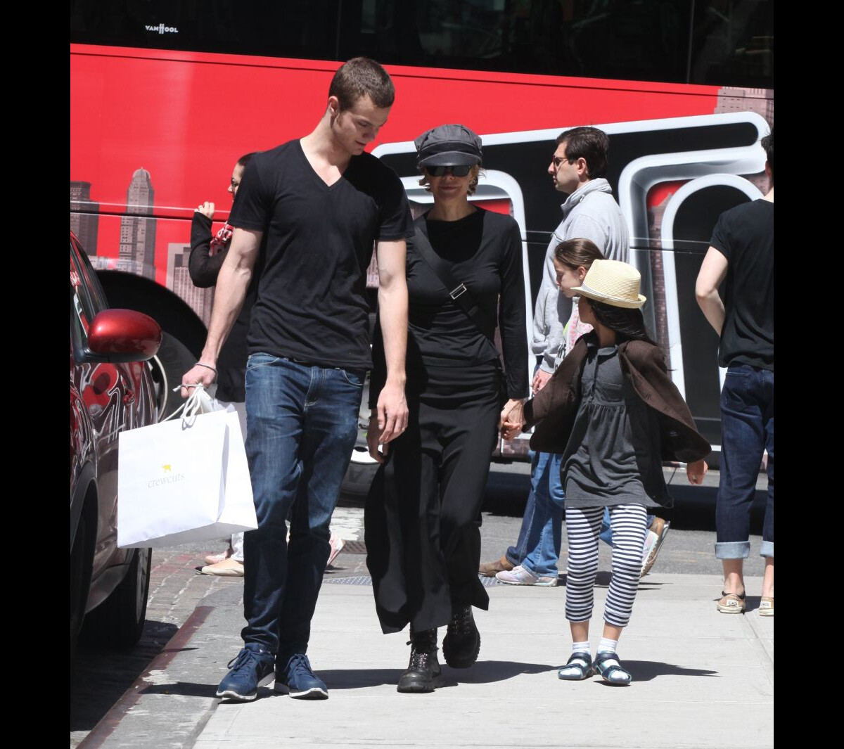 Photo : Meg Ryan et ses enfants Jack Quaid et Daisy True dans les rues ...