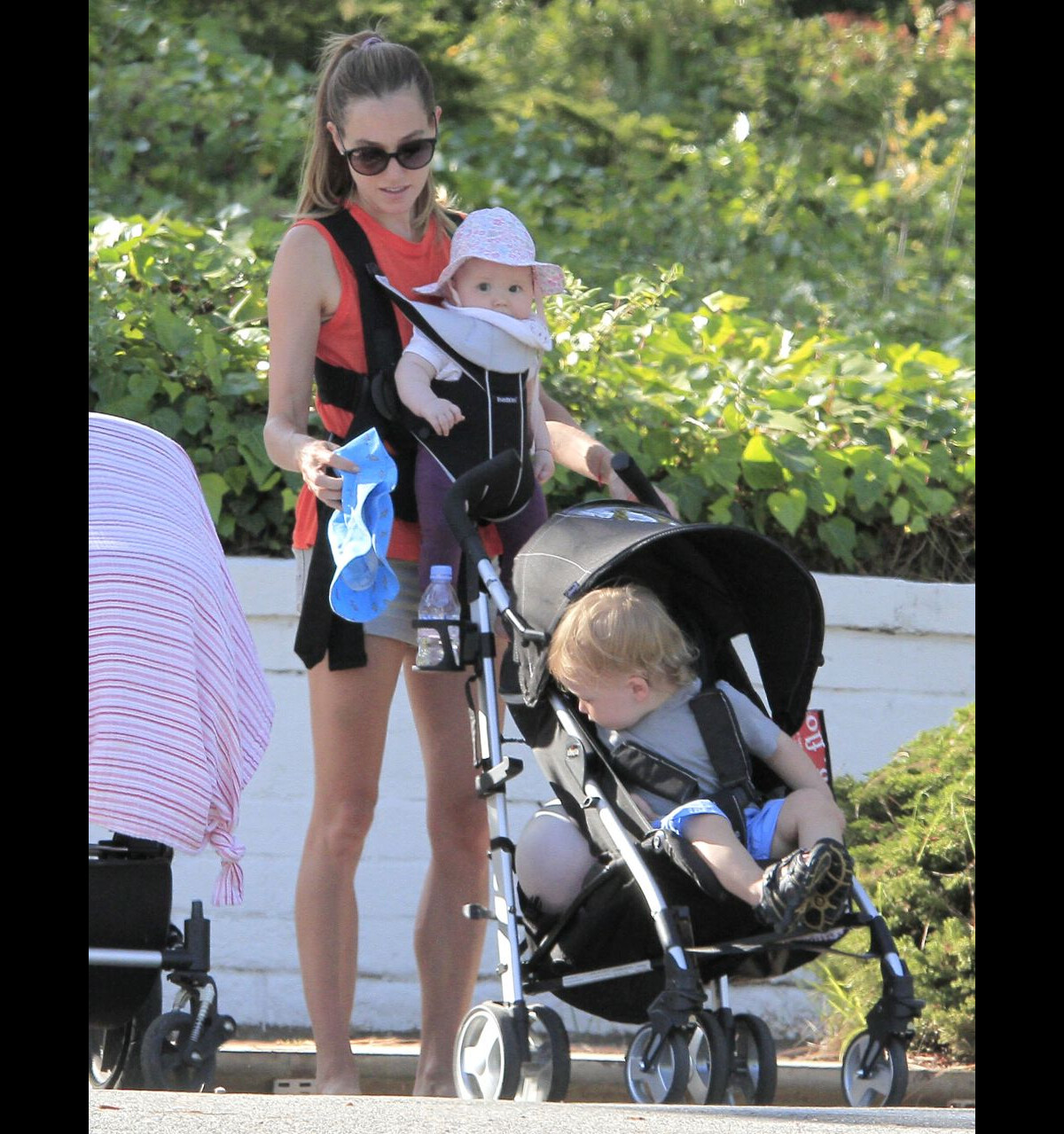 Photo : Exclusif - Jacqui Ainsley, la fiancé de Guy Ritchie, se balade ...