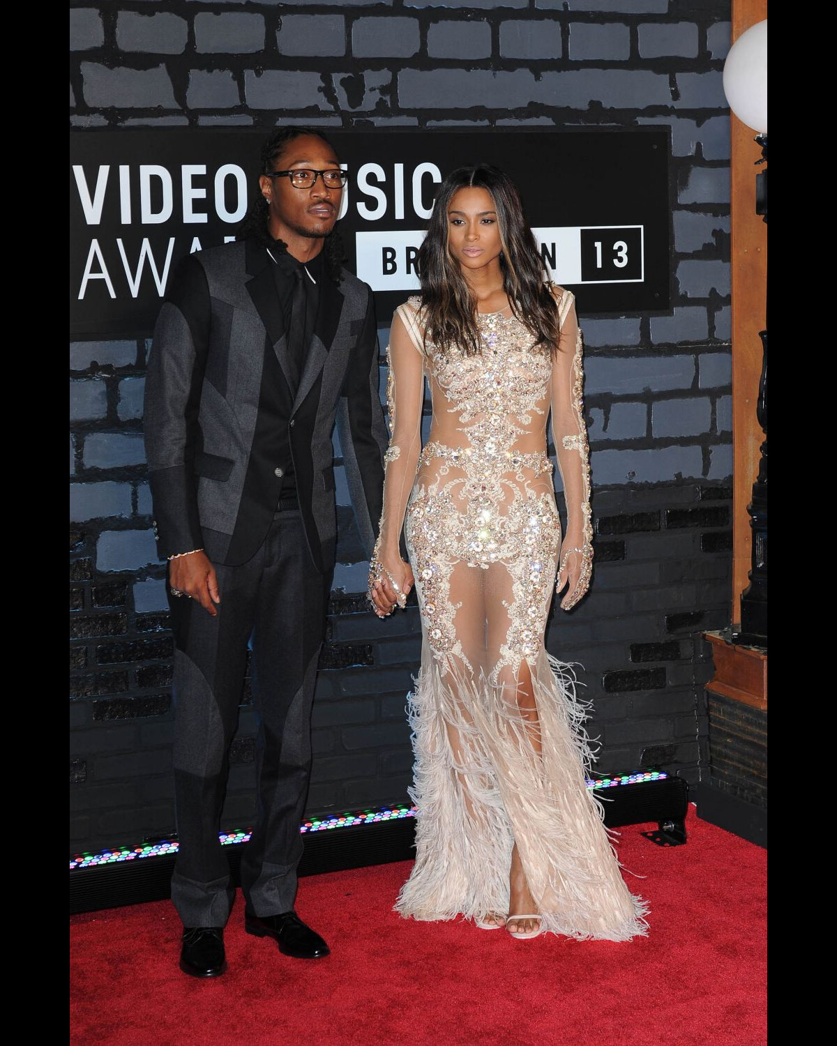Vidéo : Ciara et Future lors des MTV Video Music Awards au Barclays ...
