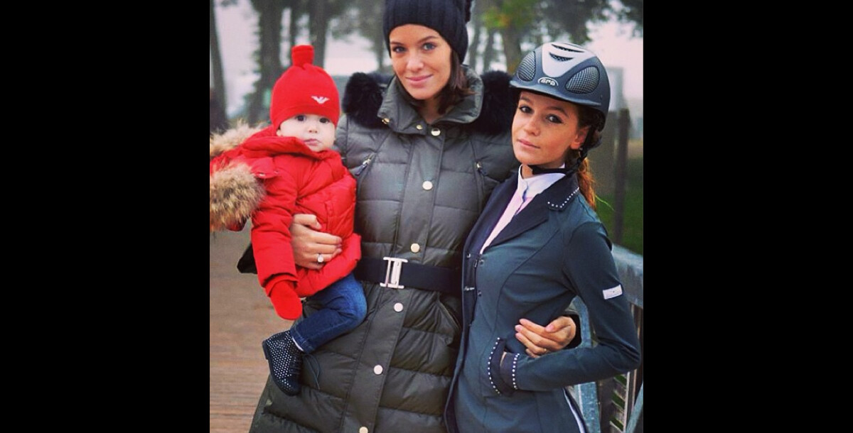 Photo : Jade Foret, sa fille Liva et sa petite soeur Cassandra le 18 ...