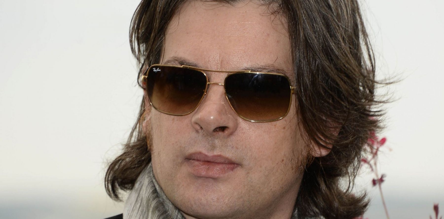 Benjamin Biolay : Auteur critiqué de l'hymne de l'Olympique Lyonnais ...