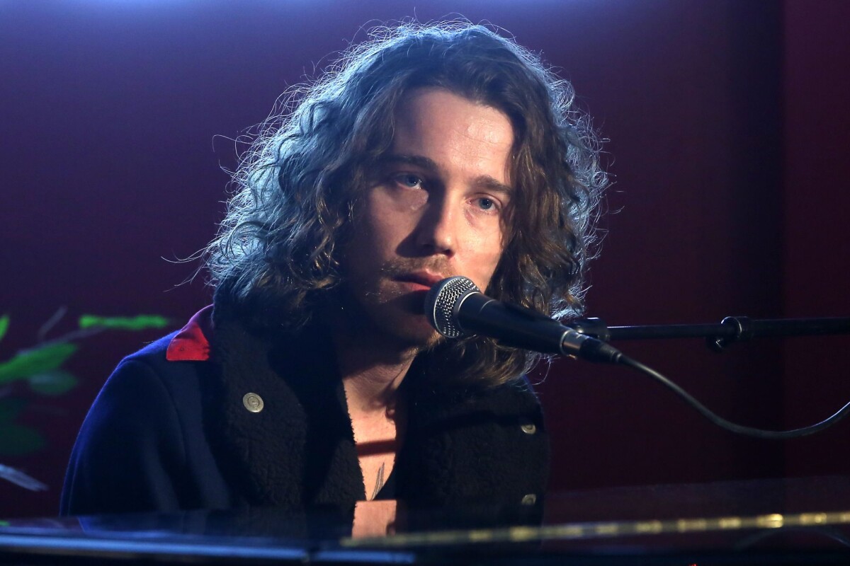Photo : Le chanteur Julien Doré donne un showcase gratuit à la Fnac des ...
