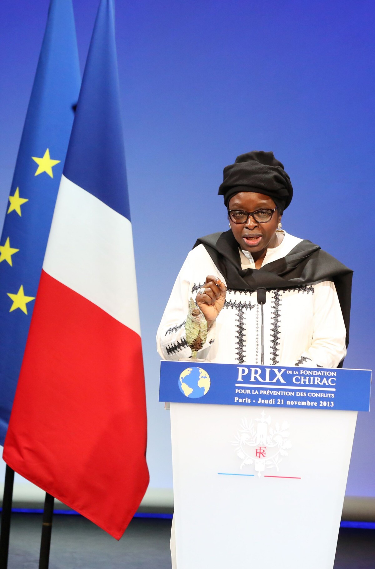Photo : Bineta Diop au Musée du Quai Branly à Paris, le 21 Novembre ...