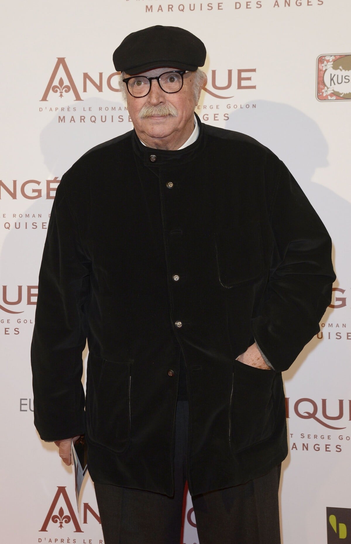 Photo : Jean Becker lors de la première du film Angélique à Paris, le ...