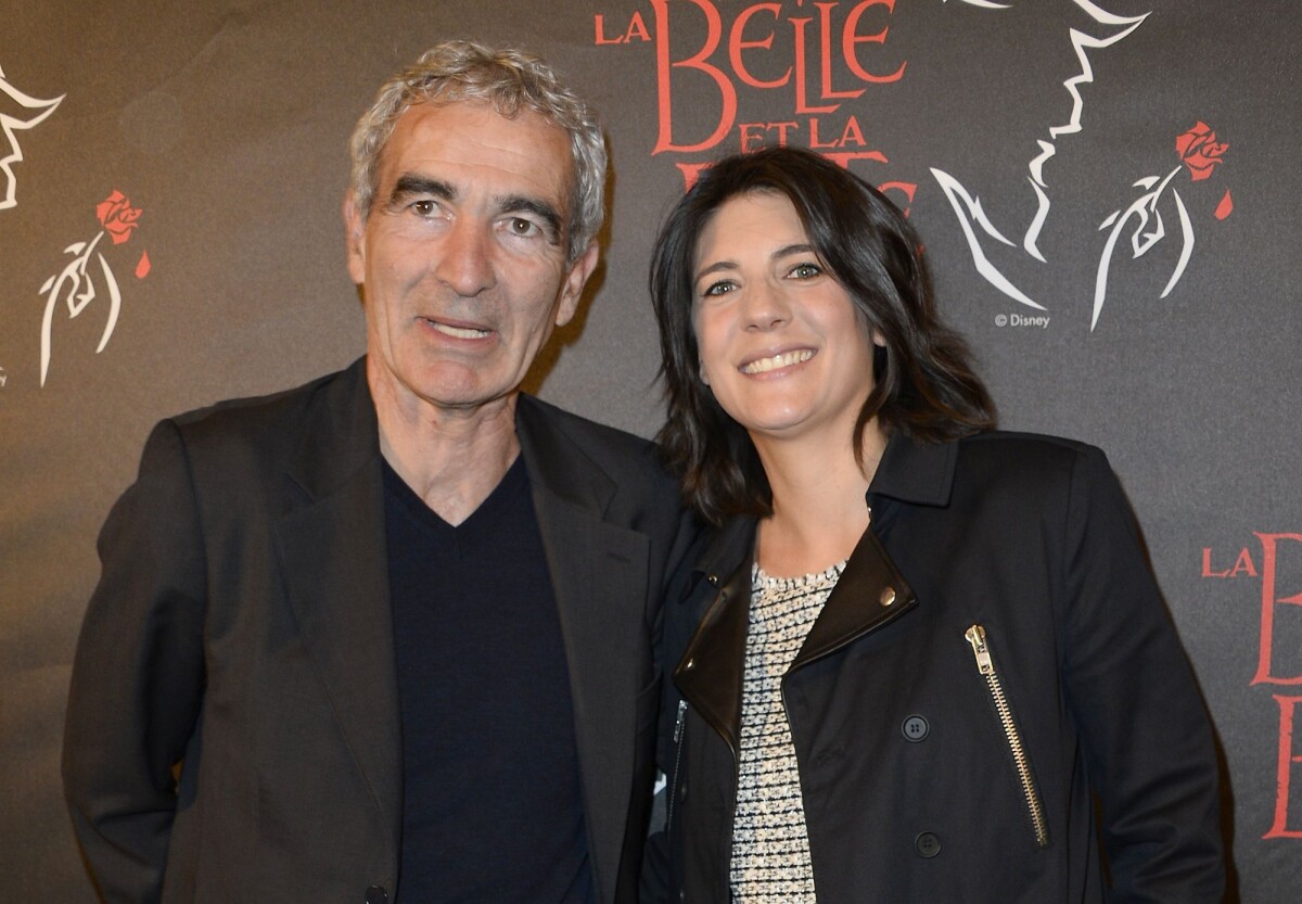 Photo : Raymond Domenech et sa compagne Estelle Denis, complices et ...