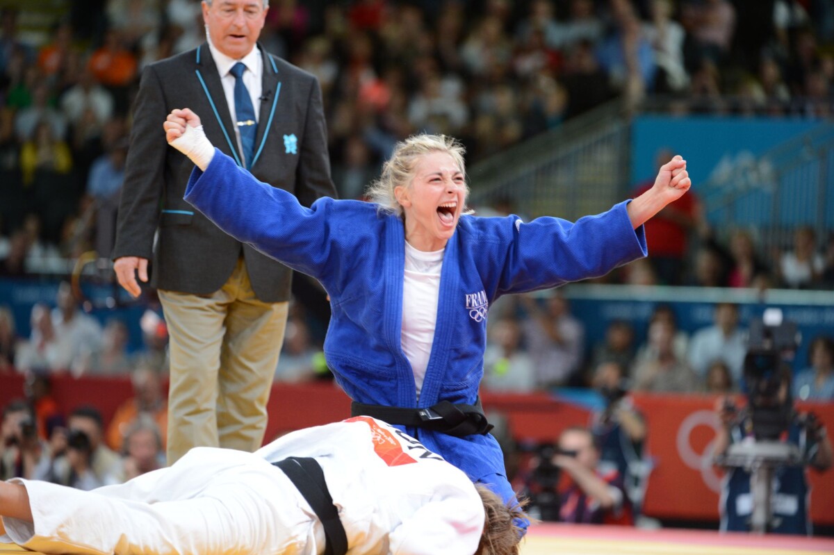 Photo : Automne Pavia après avoir décroché le bronze olympique à ...