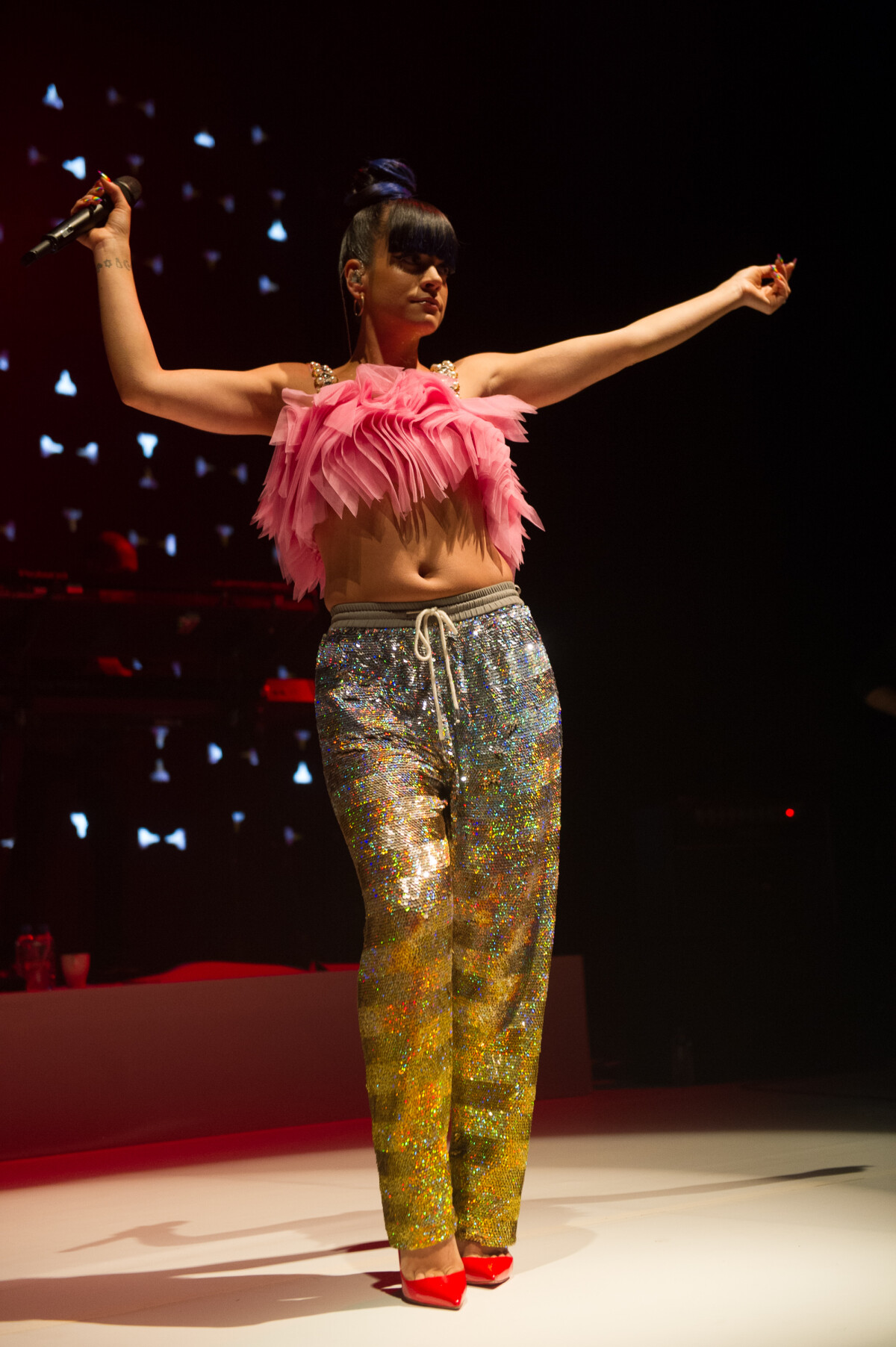 Photo : La chanteuse Lily Allen en concert à Londres, le 28 avril 2014 ...