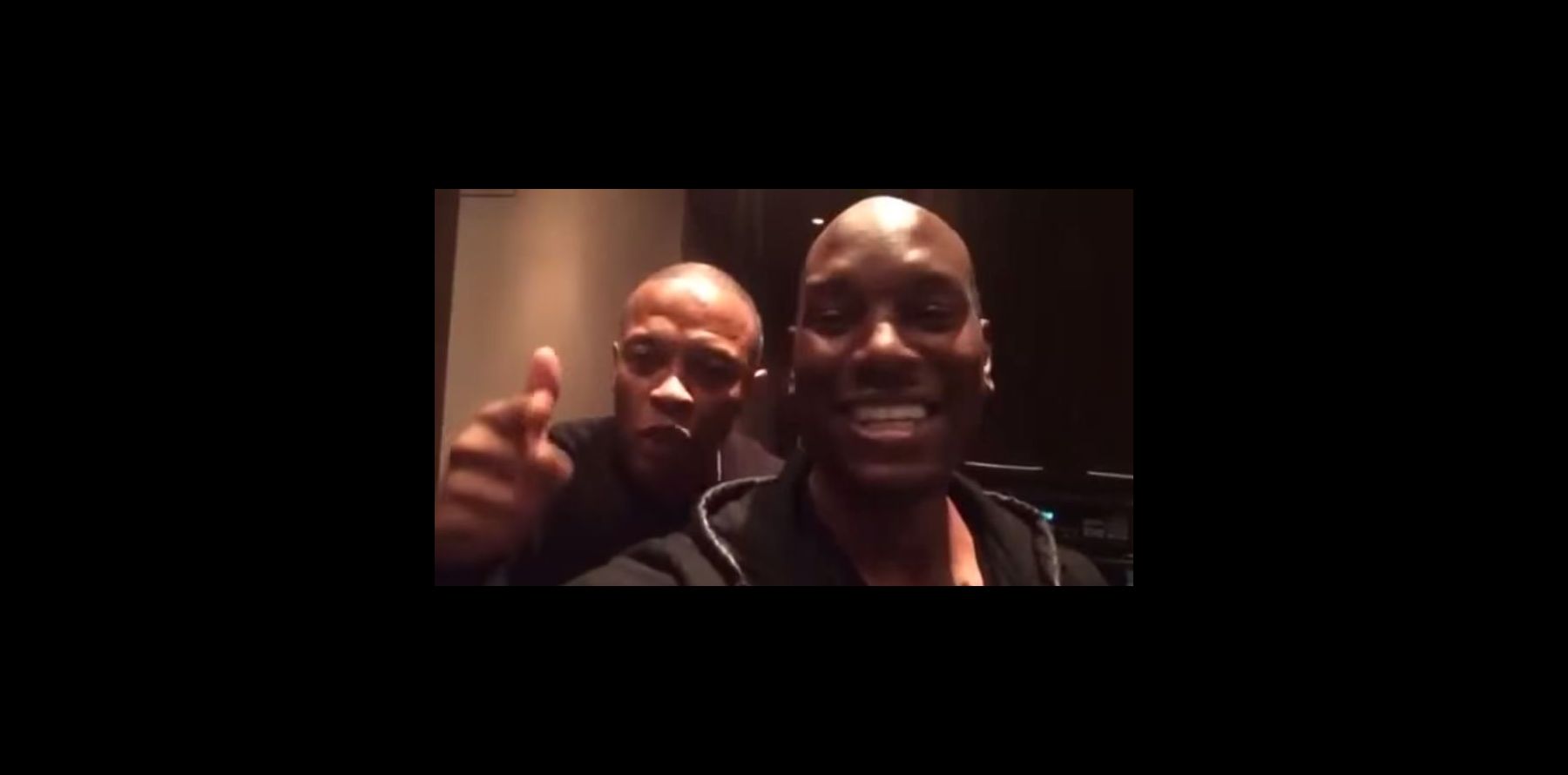 Dr. Dre : Premier milliardaire du hip-hop, grâce à Apple ? - Purepeople