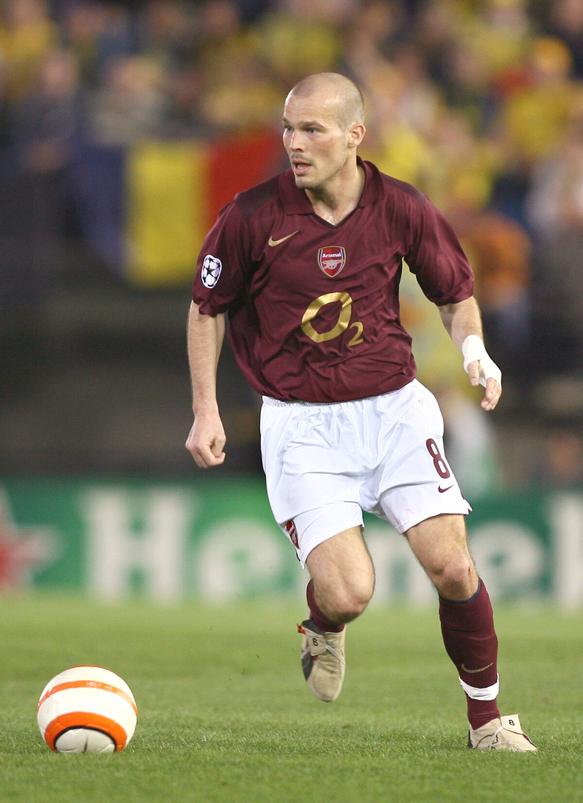 Photo : Freddie Ljungberg lors du match de Ligue des champions entre ...