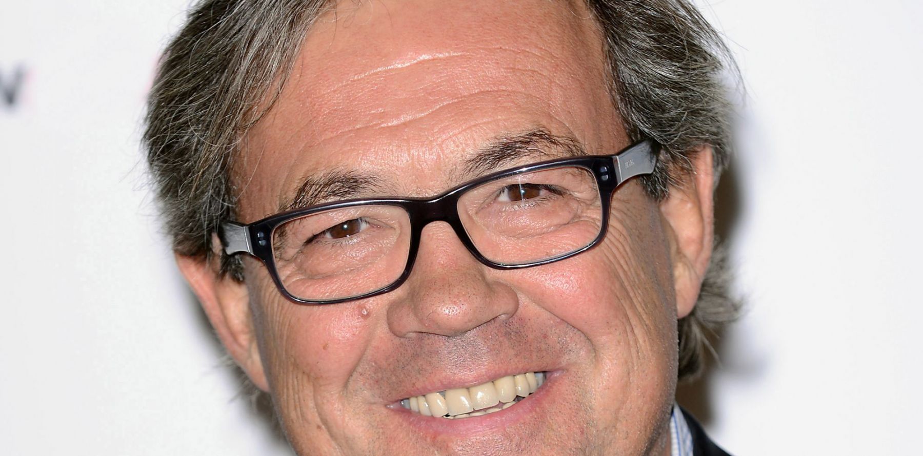 Mort de Benoît Duquesne : Hommages par dizaines, François Hollande ...