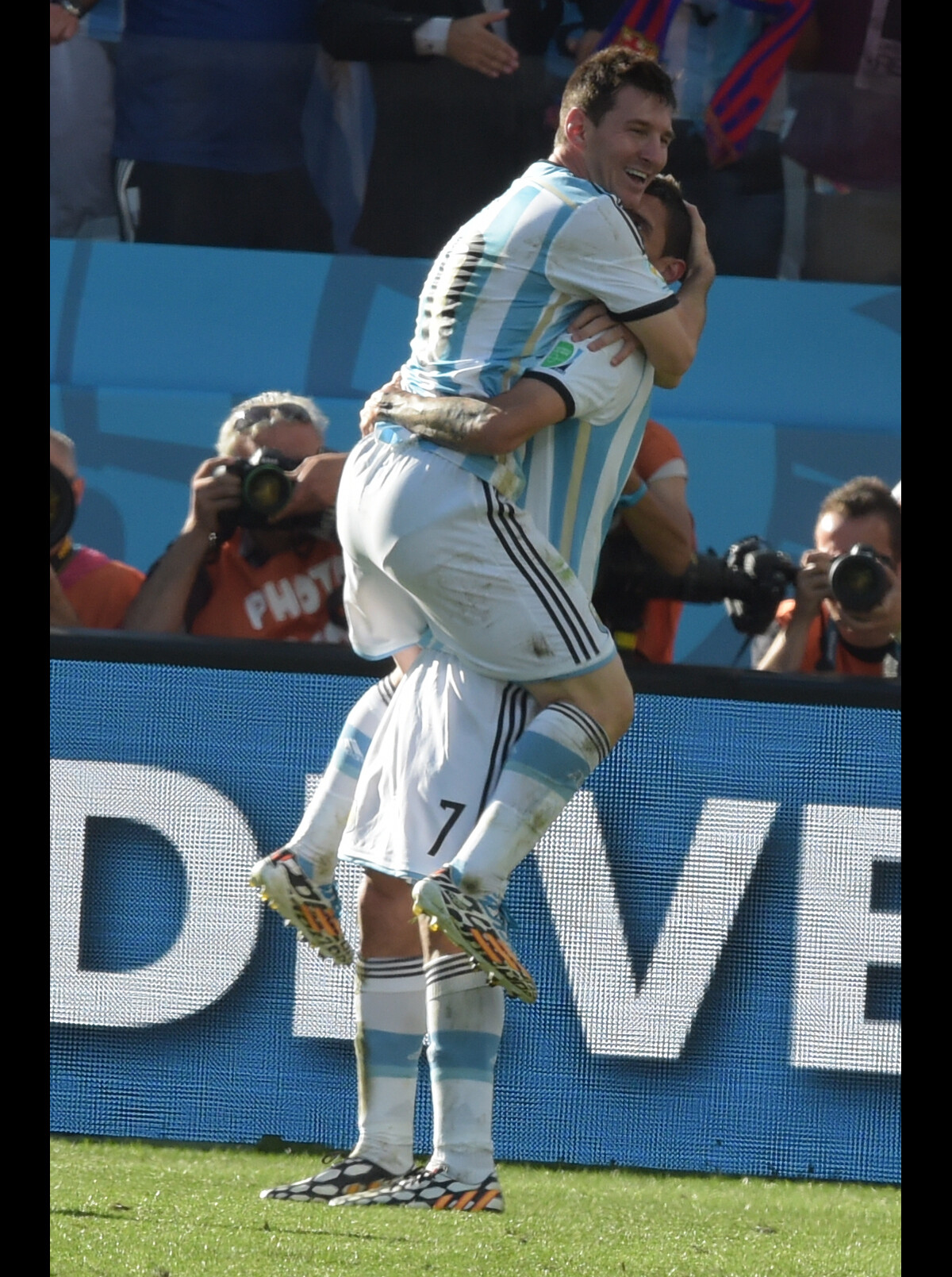 Photo : Lionel Messi et Angel Di Maria à Sao Paulo, le 1er juillet 2014 ...