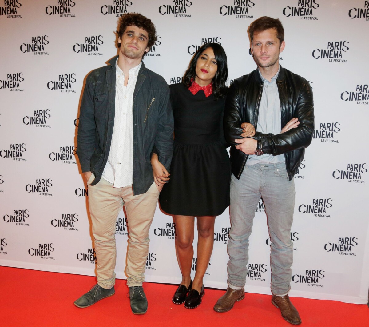 Photo : Arthur Dupont, Leila Bekhti (en Valentino) et Nicolas Duvauchelle sont venus présenter ...
