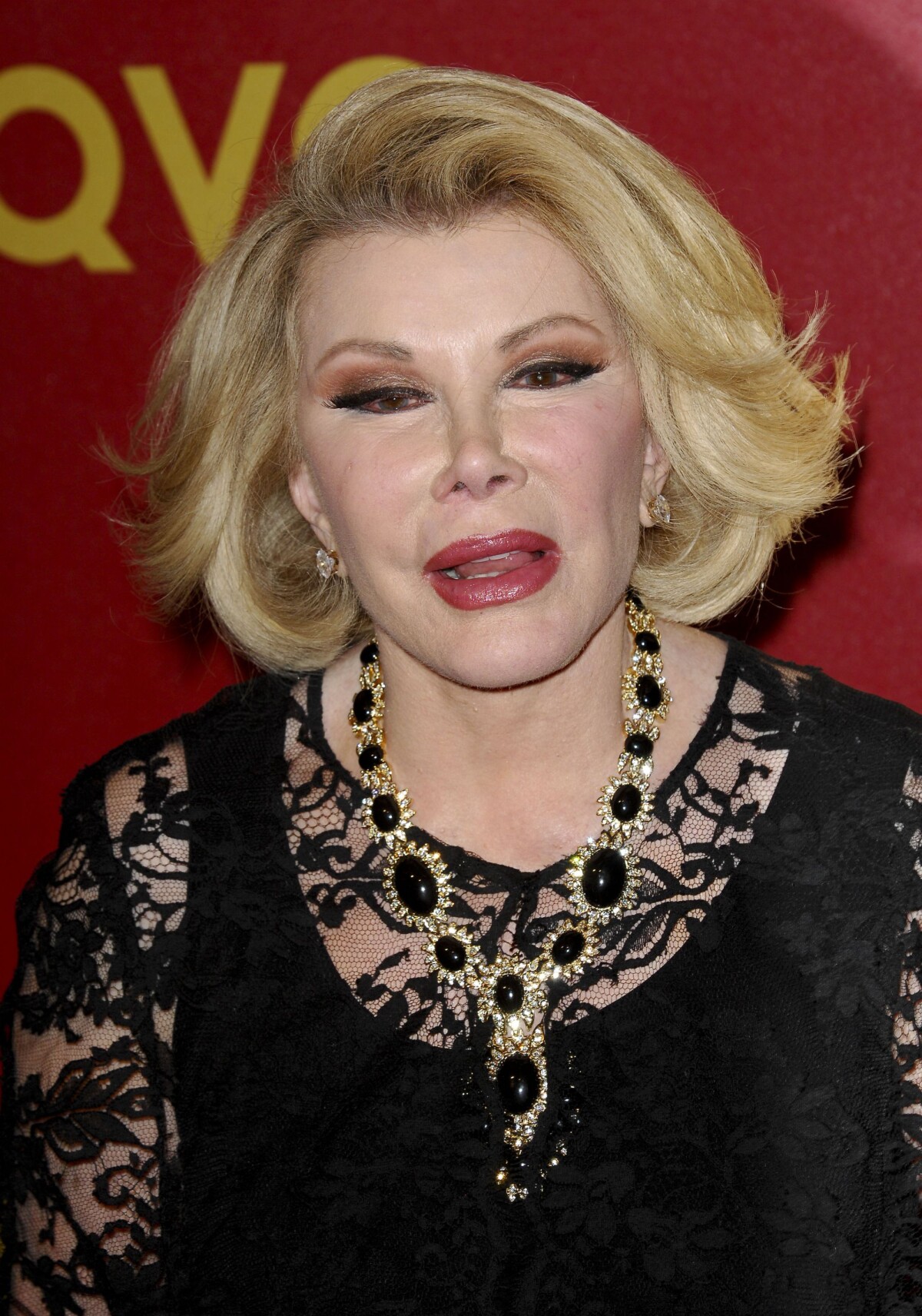 Vidéo : Joan Rivers à la soirée "Red Carpet Style Pre-Oscars" à Beverly ...